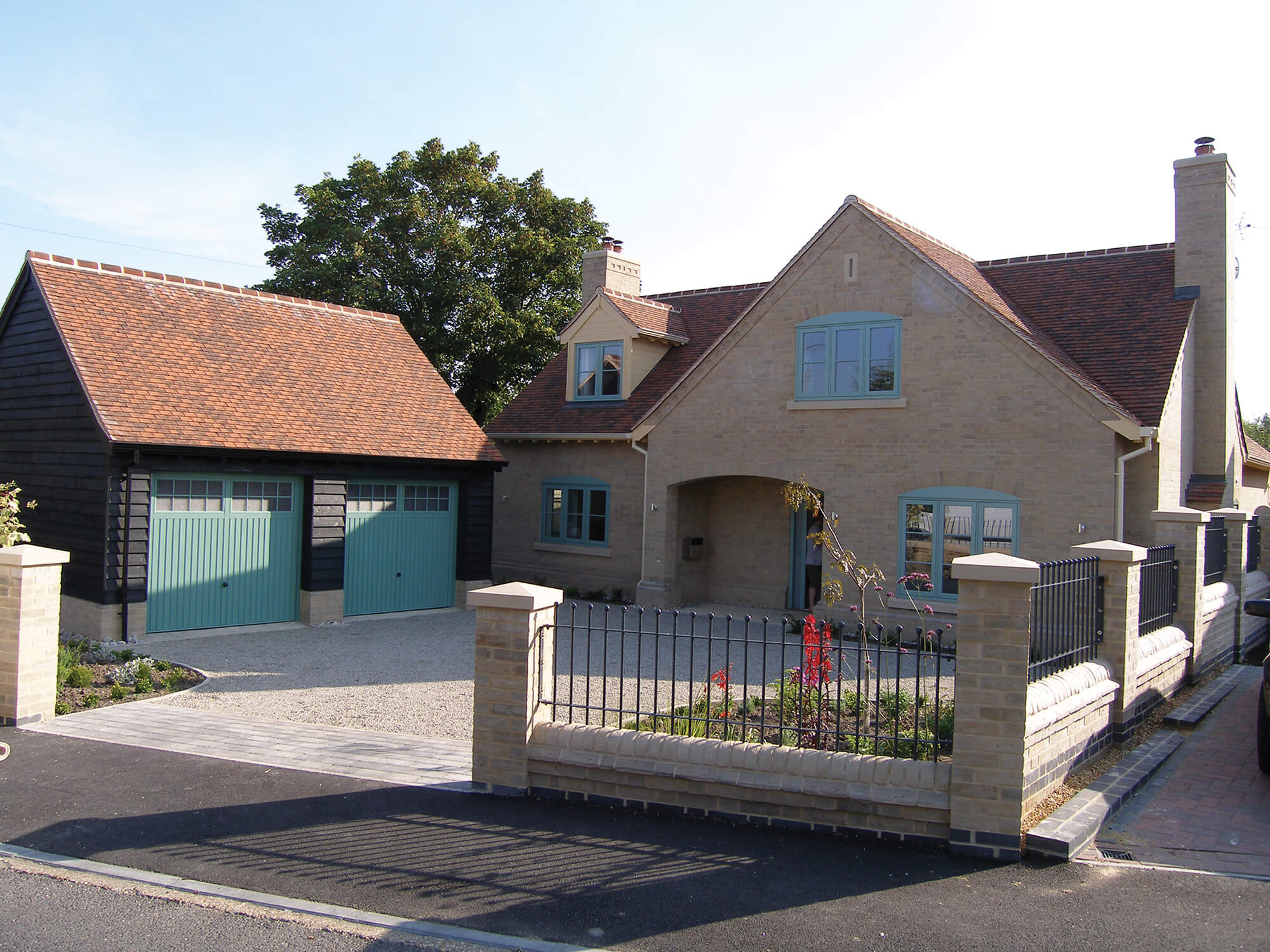 Installing windows & doors - Build It