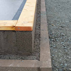 The builders fit the soleplate - Build It