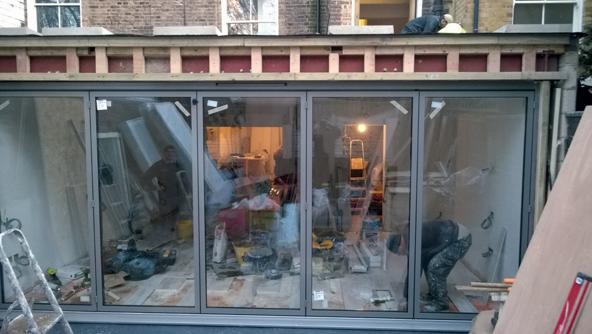 Using a Specialist Installer for your Glazing Scheme - Build It