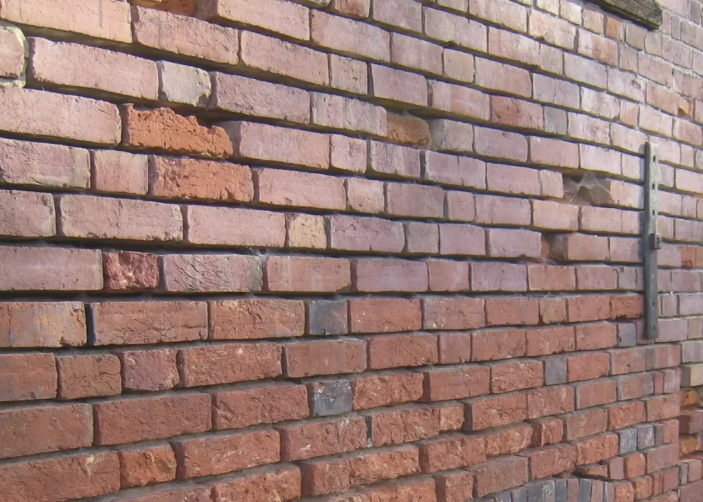An Expert's 6-Step Guide to Repointing Brickwork & the Mistakes to Avoid