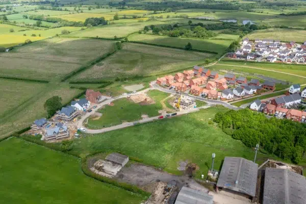 10 Steps to Your Dream Home: How to Self Build Your Own House - Build It