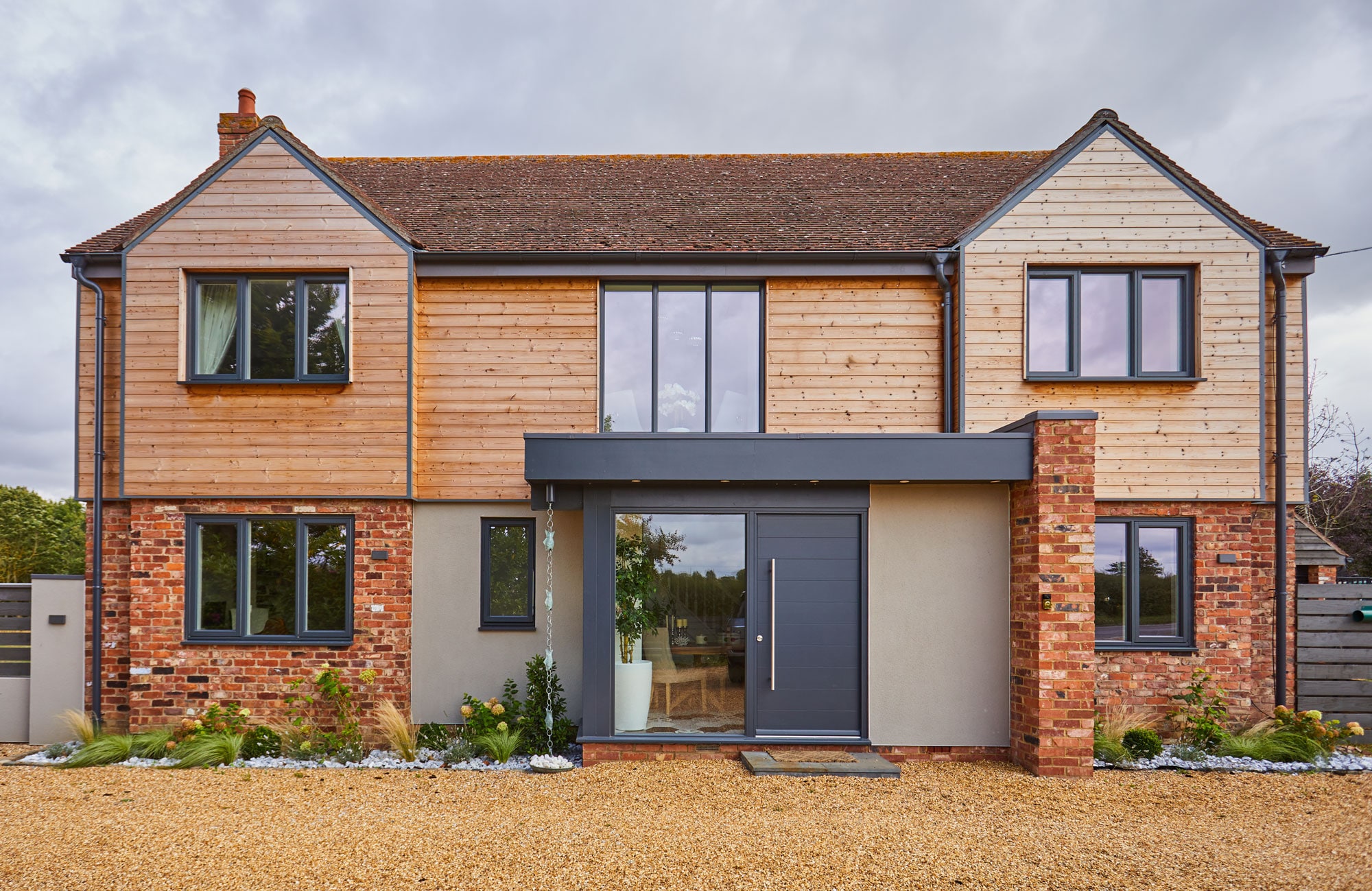 What are Composite Windows? Pros, Cons, Types & Costs - Build It