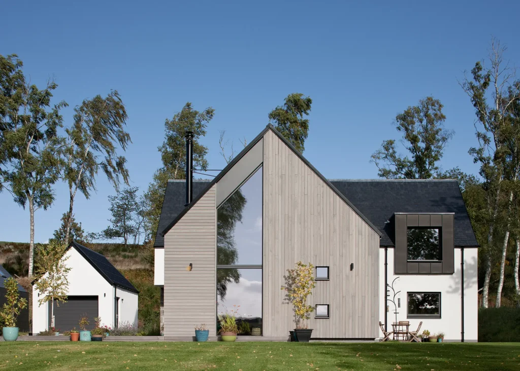 Build It's Latest Issue - Build It