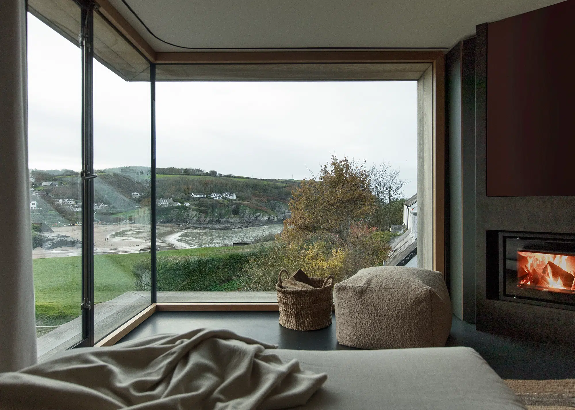 What is a Picture Window & How Can You Use this Glazing Feature ...